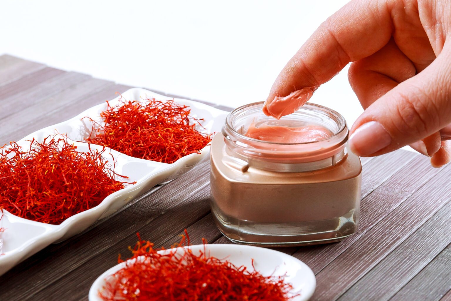 AZAFRÁN » Cultivo, Propiedades Y Beneficios En La Salud